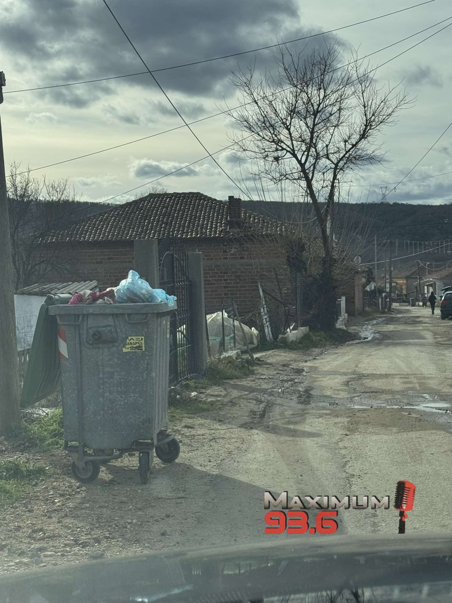 Εικόνες εγκατάλειψης στην Αγριάνη του Δήμου Σουφλίου - Εδώ και μέρες ...