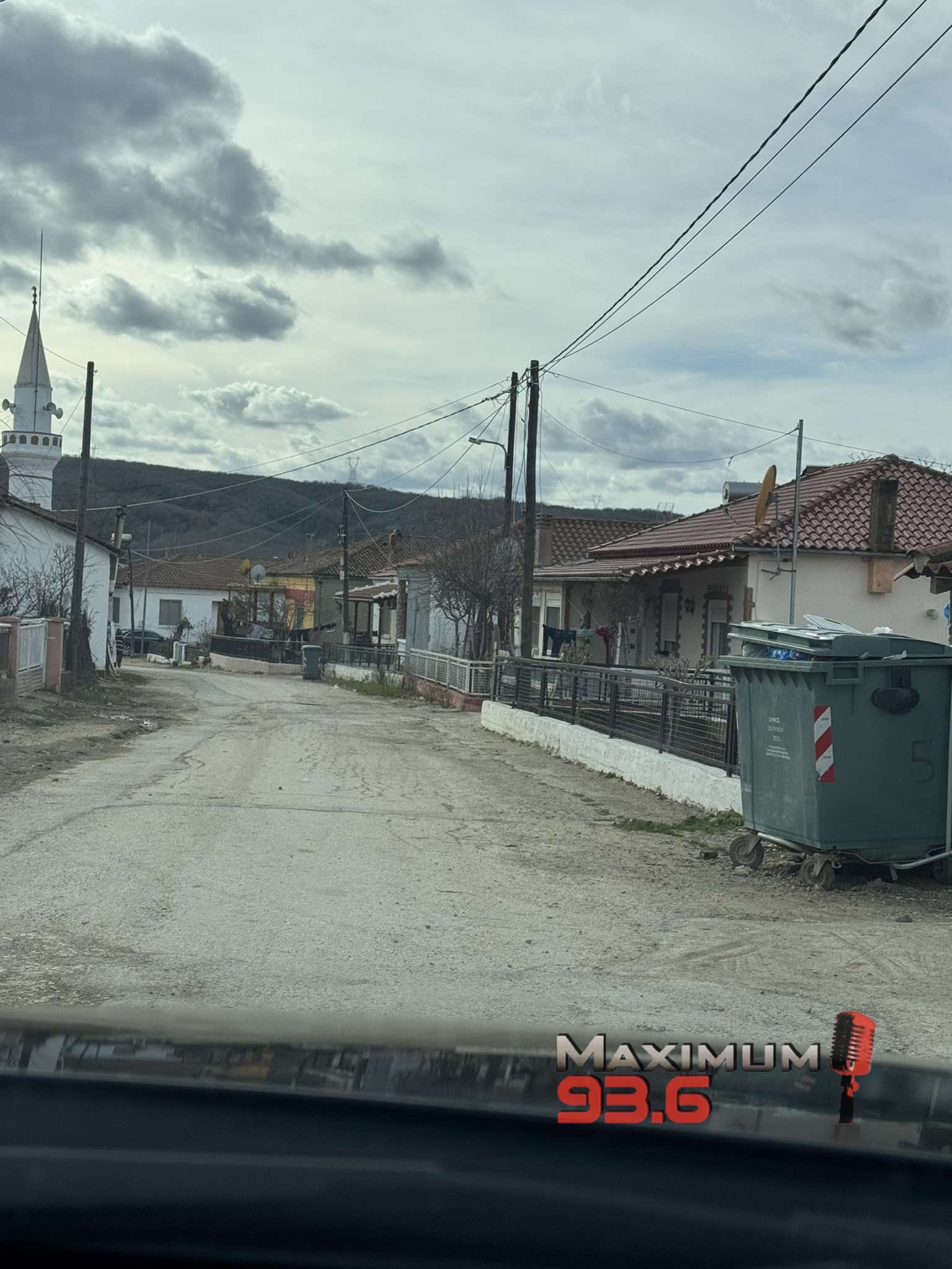 Εικόνες εγκατάλειψης στην Αγριάνη του Δήμου Σουφλίου - Εδώ και μέρες ...
